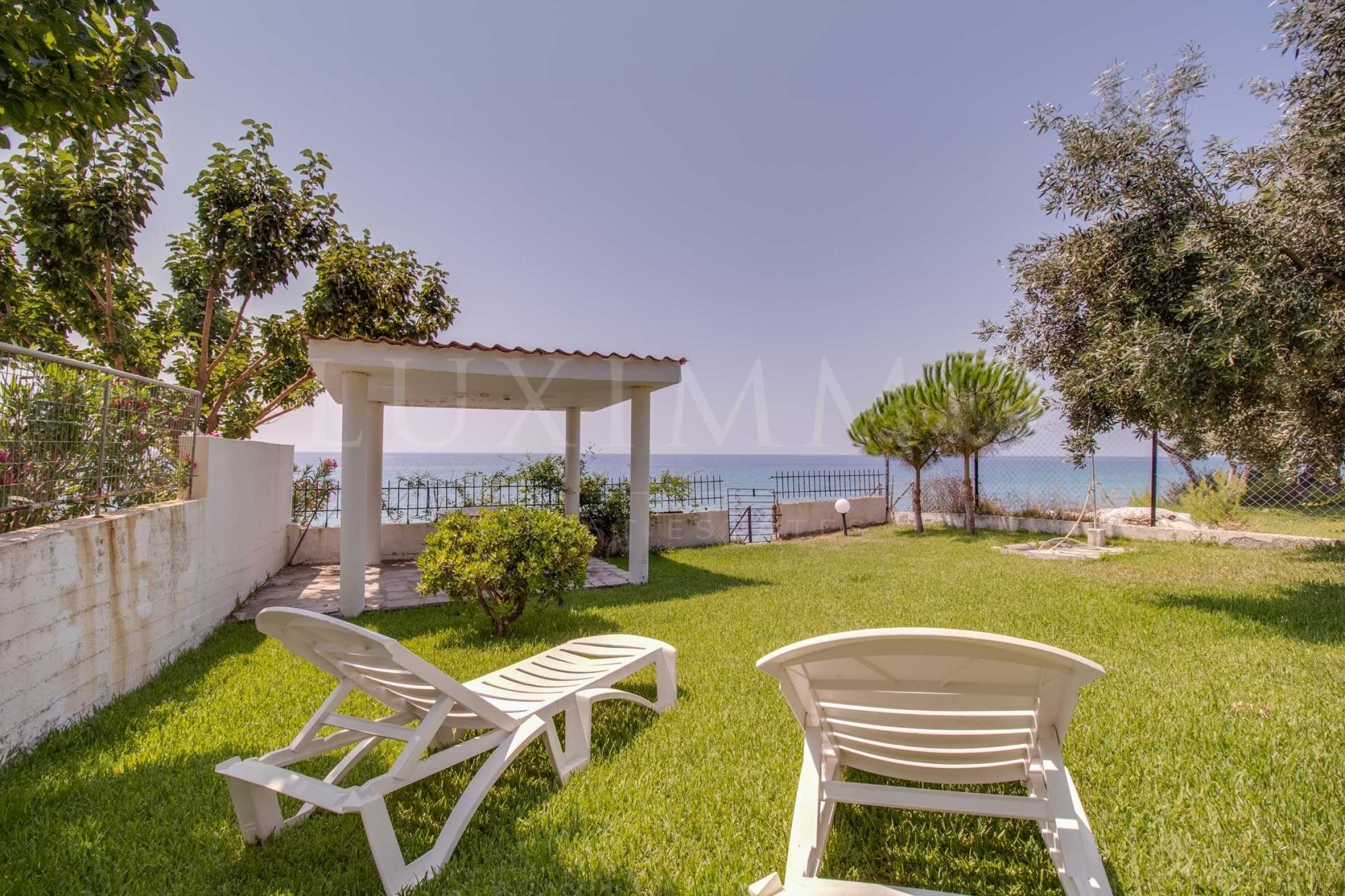 House for sale in Mola Kaliva, Greece. Detached house for sale in ...